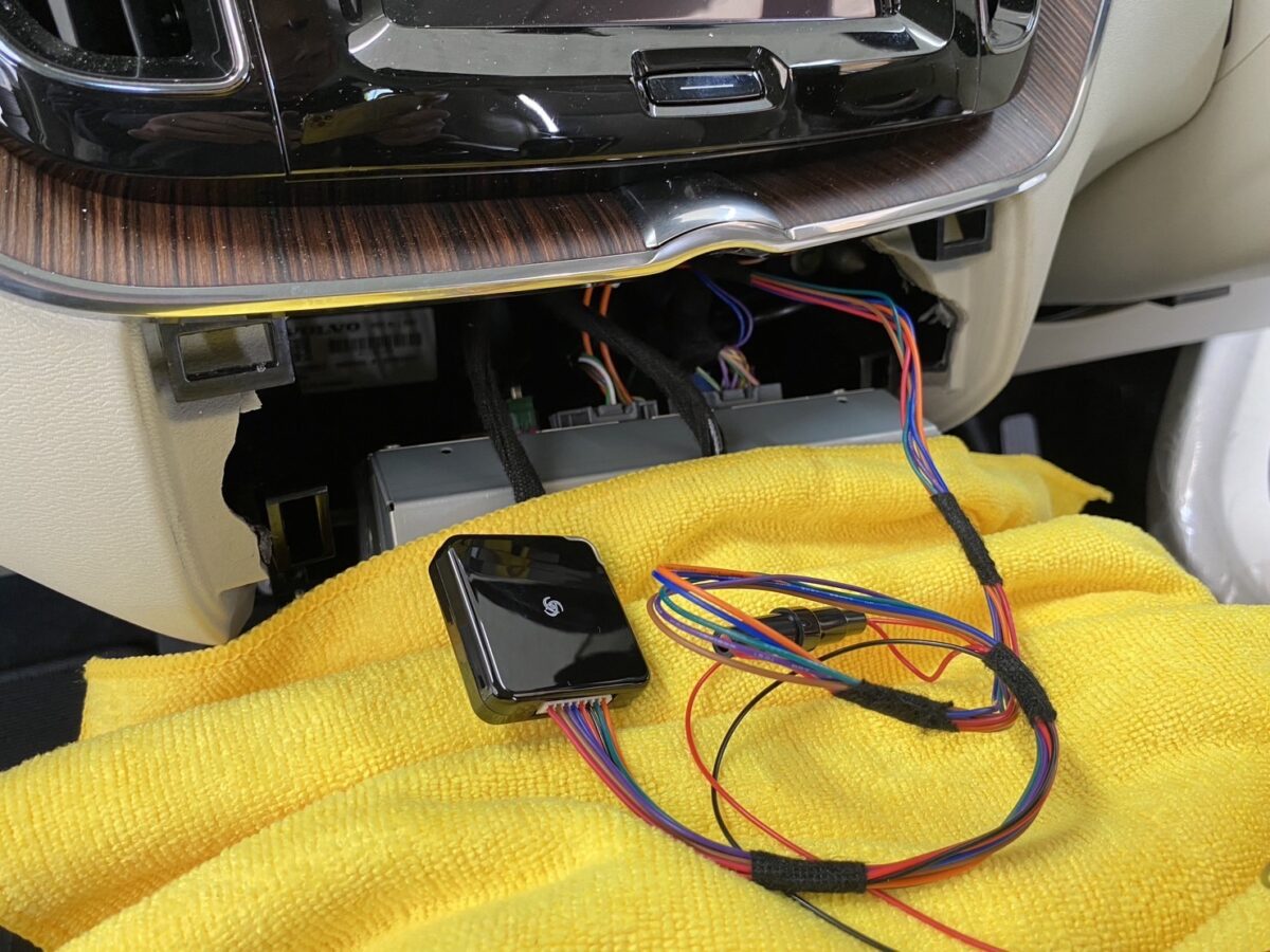 オンラインストア取り付けサービス core dev TVC for VOLVO TVキャンセラー取付 XC60